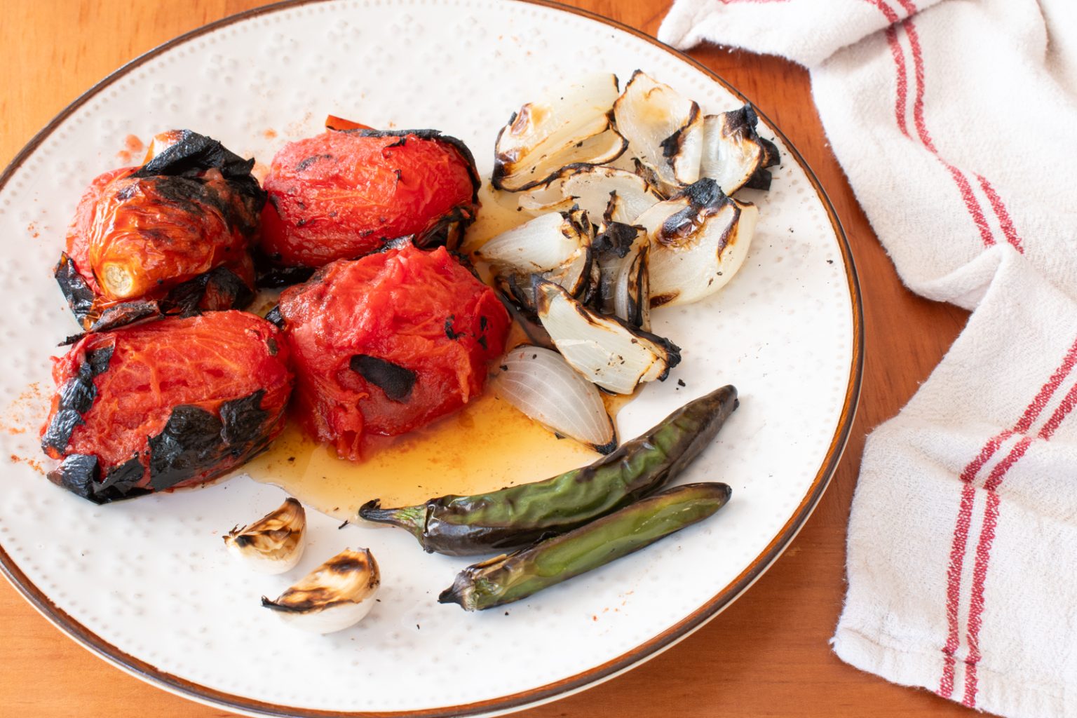 Salsa Tatemada (Fire-Roasted Salsa) | For the Love of Cooking